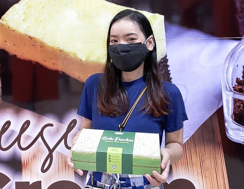 Bolu Pandan Amanda - Oleh-oleh Khas Banjarmasin