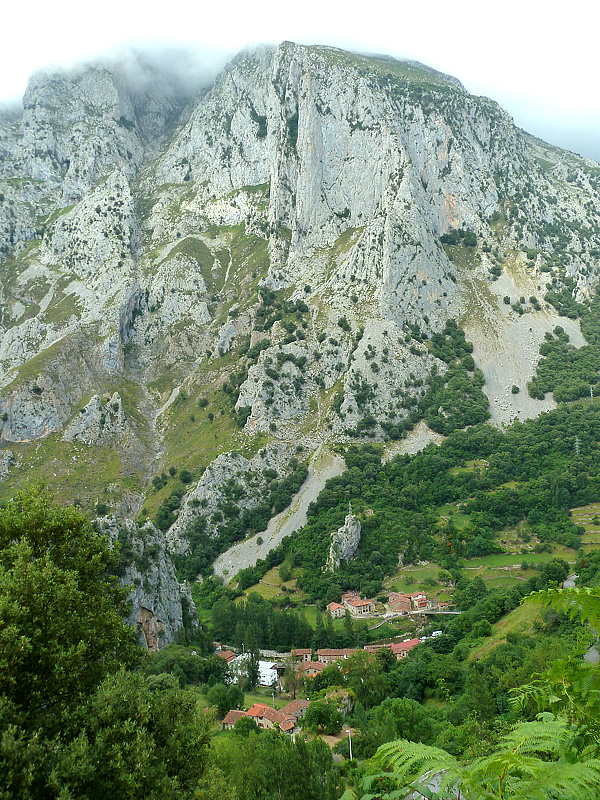 PASOS: Lomeña (Cantabria), 26 de julio-2 de agosto