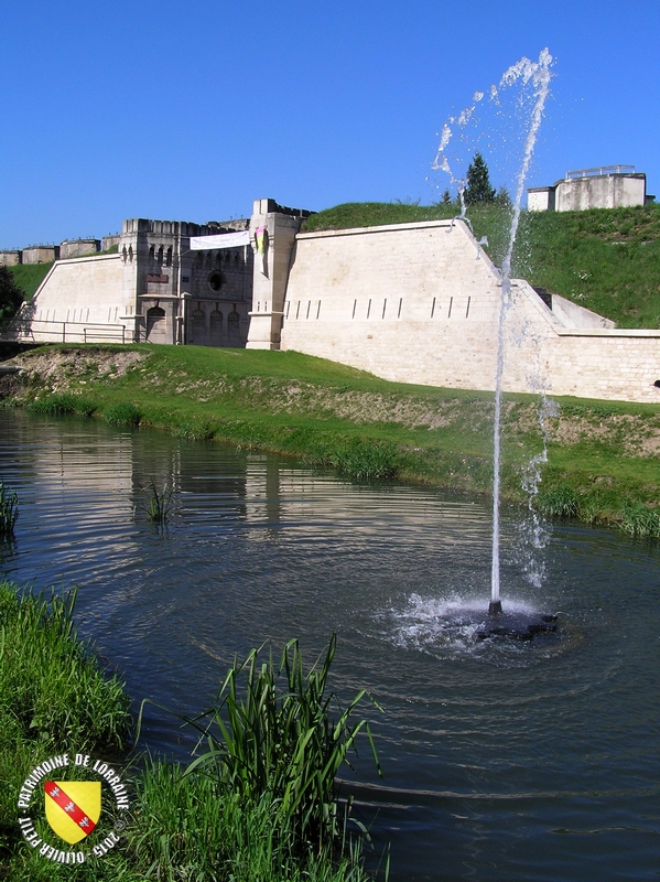 PATRIMOINE DE LORRAINE: TOUL (54) - Remparts Vauban