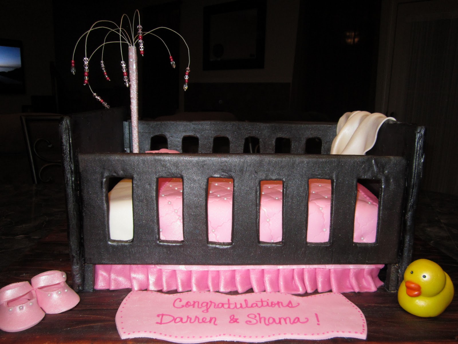 MyMoniCakes: Baby Crib Cake With Pink Baby Girl Bedding