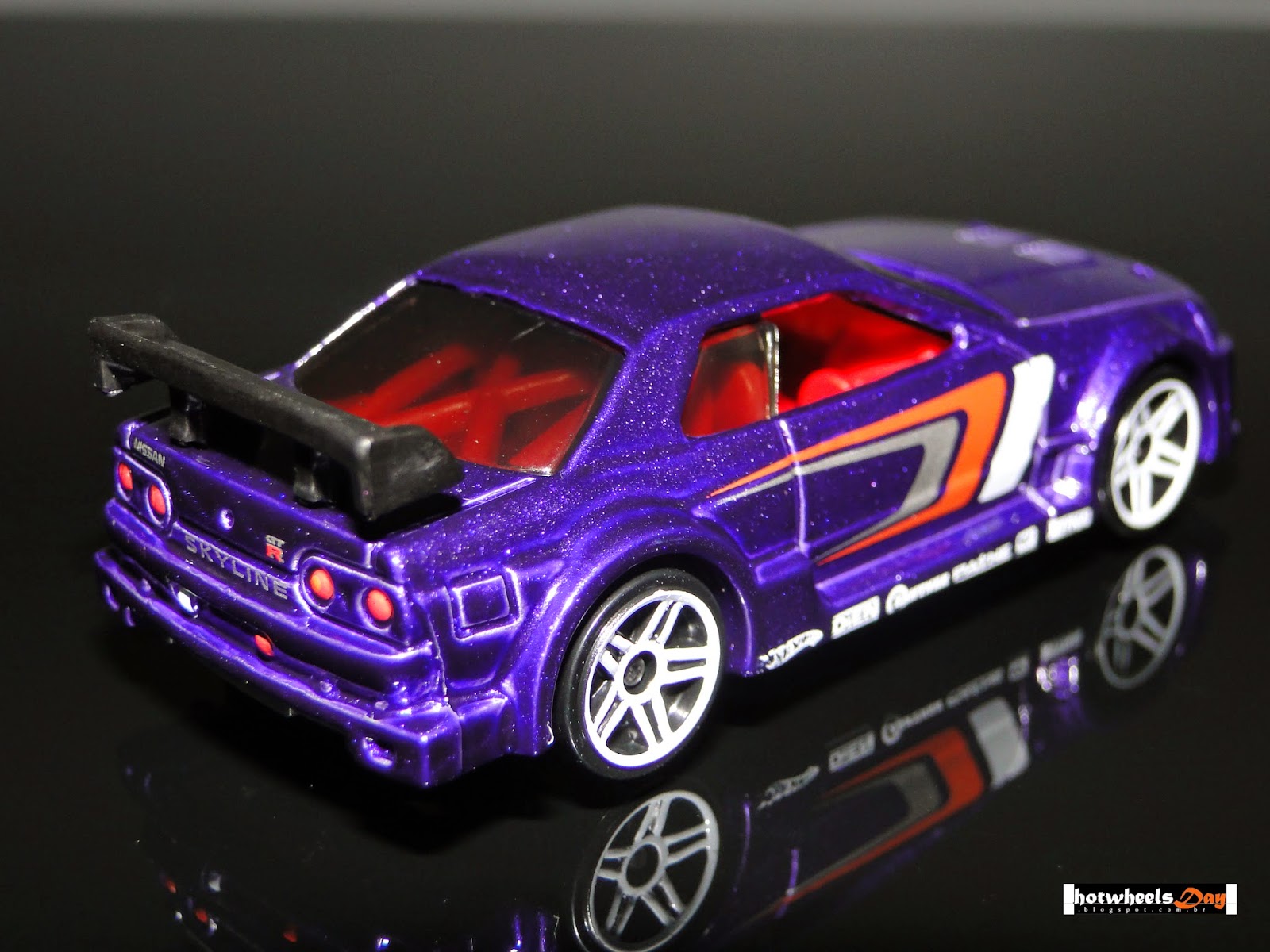 Hotwheels Day: Nissan Skyline - 2011 Racing Kits 2-Packs - #3 of 12 ...