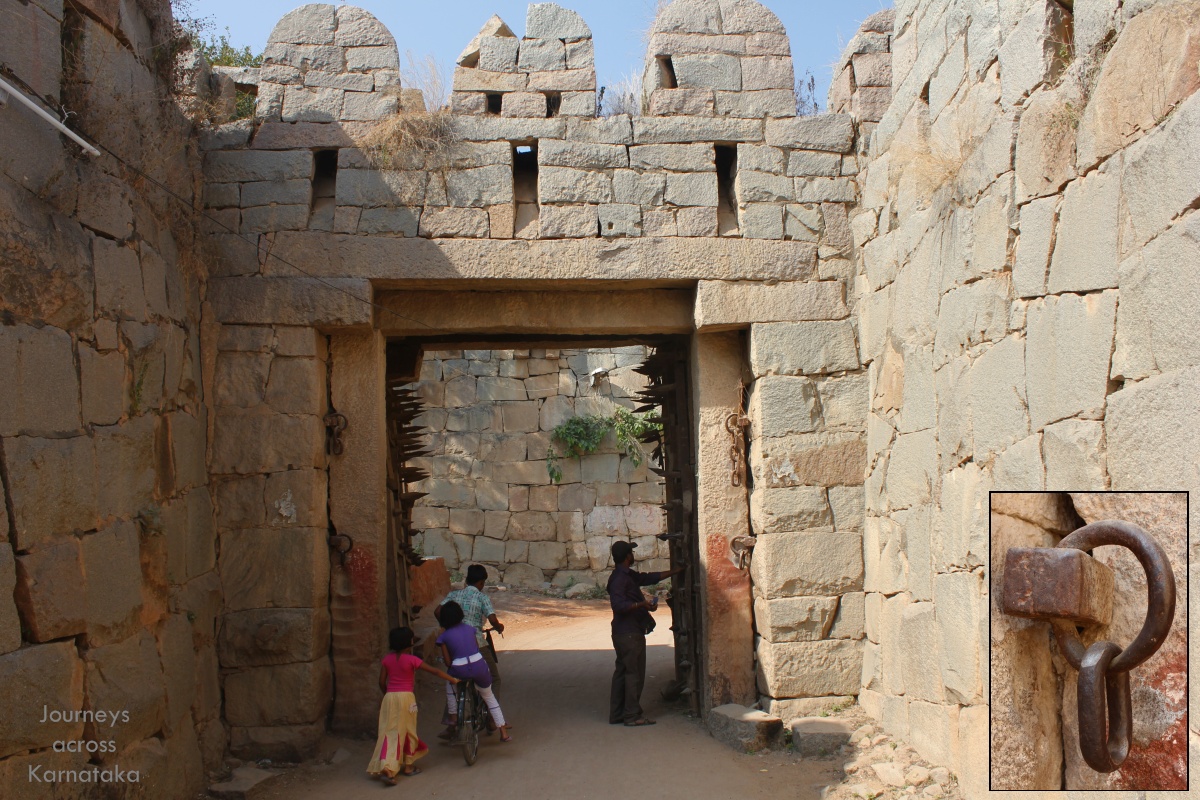 Journeys across Karnataka: Mudgal fort - part 1