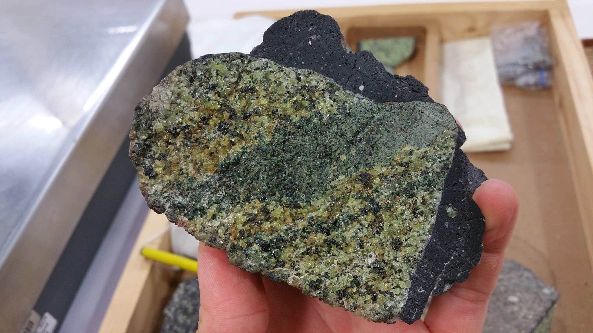 Blog de Linguagens: Pyroxenite