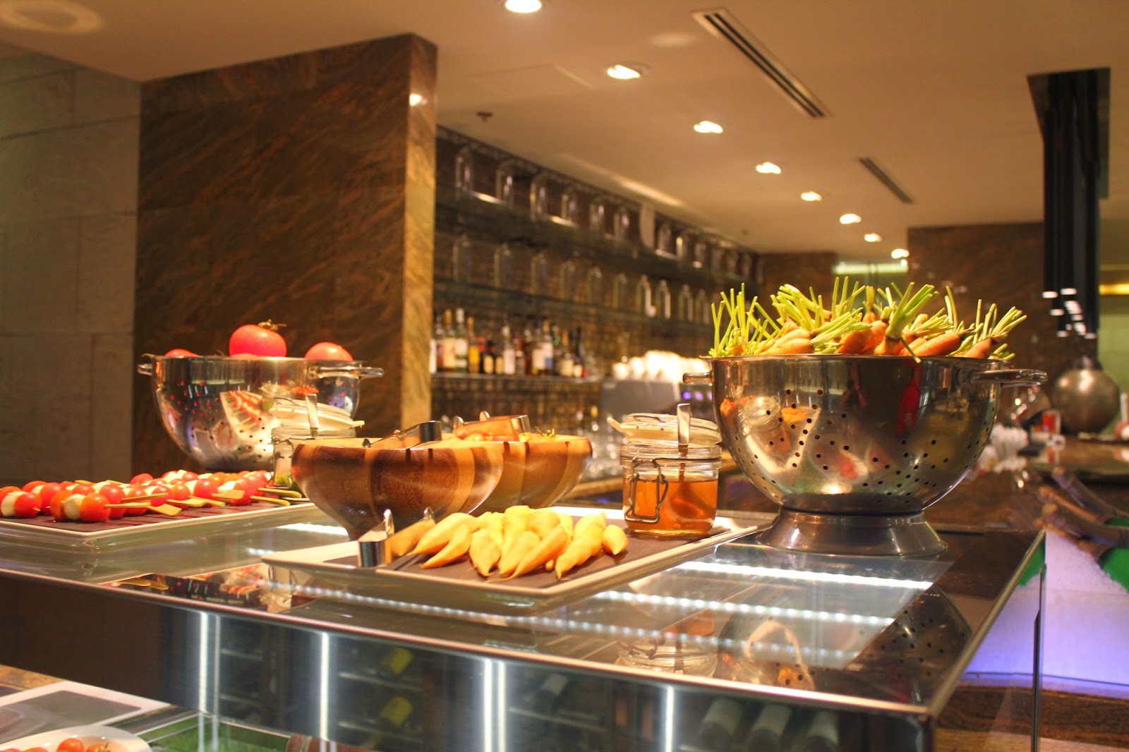 ilovepurpleblend: Kitchen 6 @ JW Marriott Marquis-Dubai