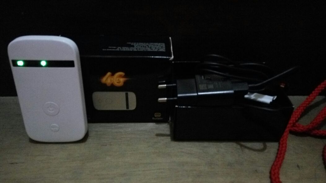 hanya sebuah omong kosong: Review mifi ZTE MF90+ Logo Beeline