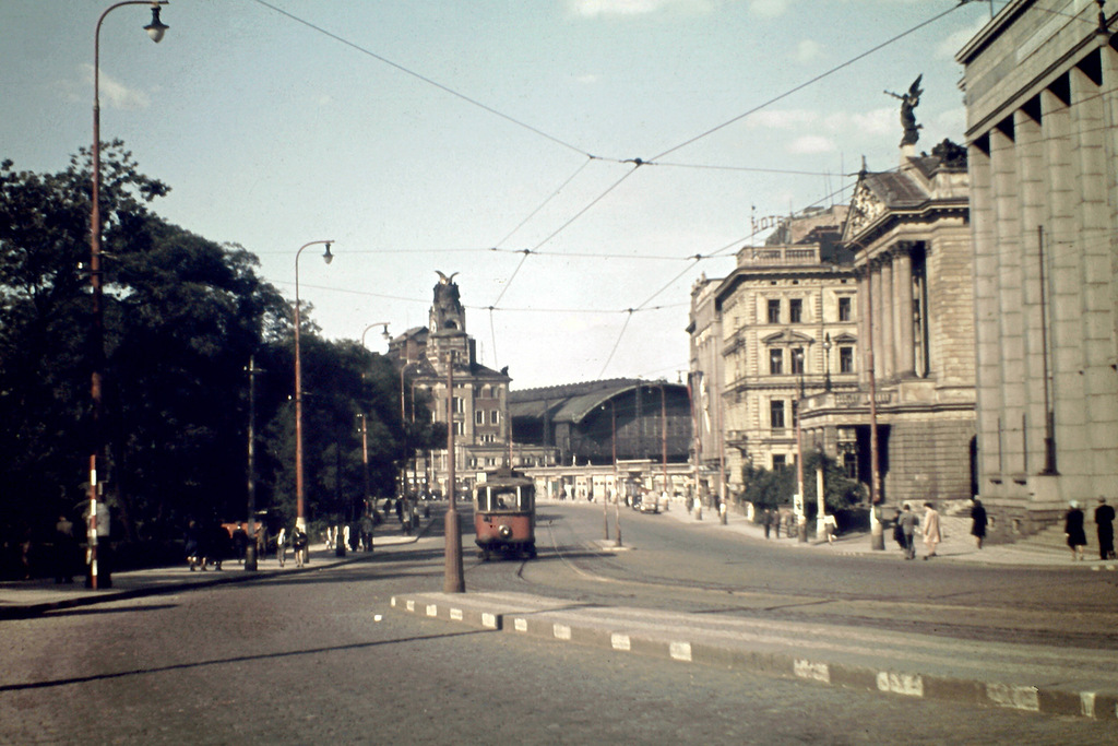 Wonderful Color Photos of Prague in 1946 ~ Vintage Everyday