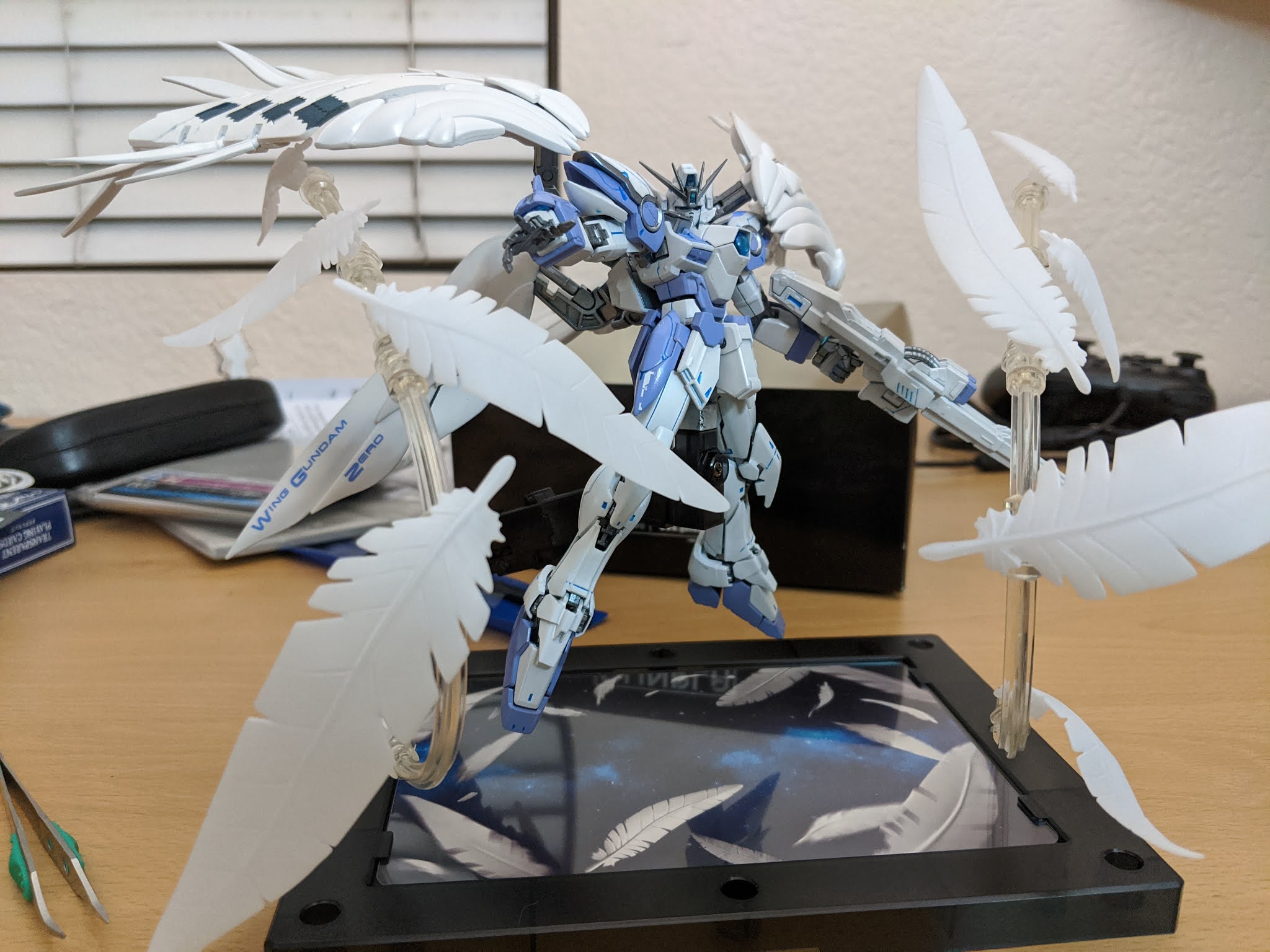 RG Wing Zero Custom - Second time painting! Still pretty new but I ...