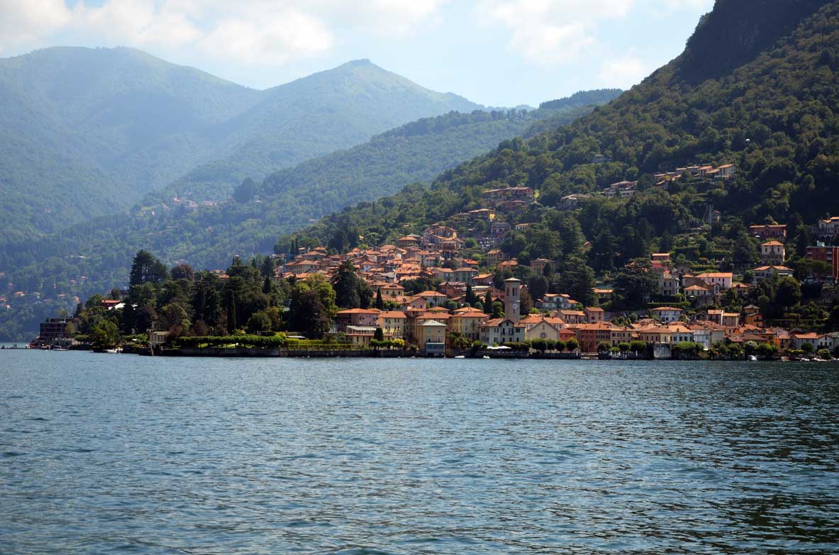 El mundo de Avekrénides. : LAGO DE COMO.