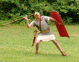 AMO DEL CASTILLO: El misterioso origen del PILUM