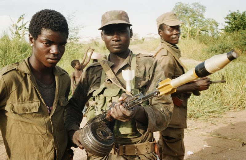 A Hippo On the Lawn: WARNING! Unpleasant Photos