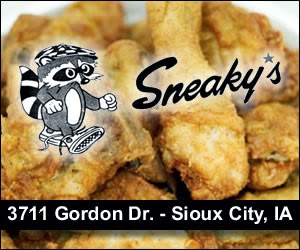 My Humble Opinion: Sneaky's Chicken - Sioux City