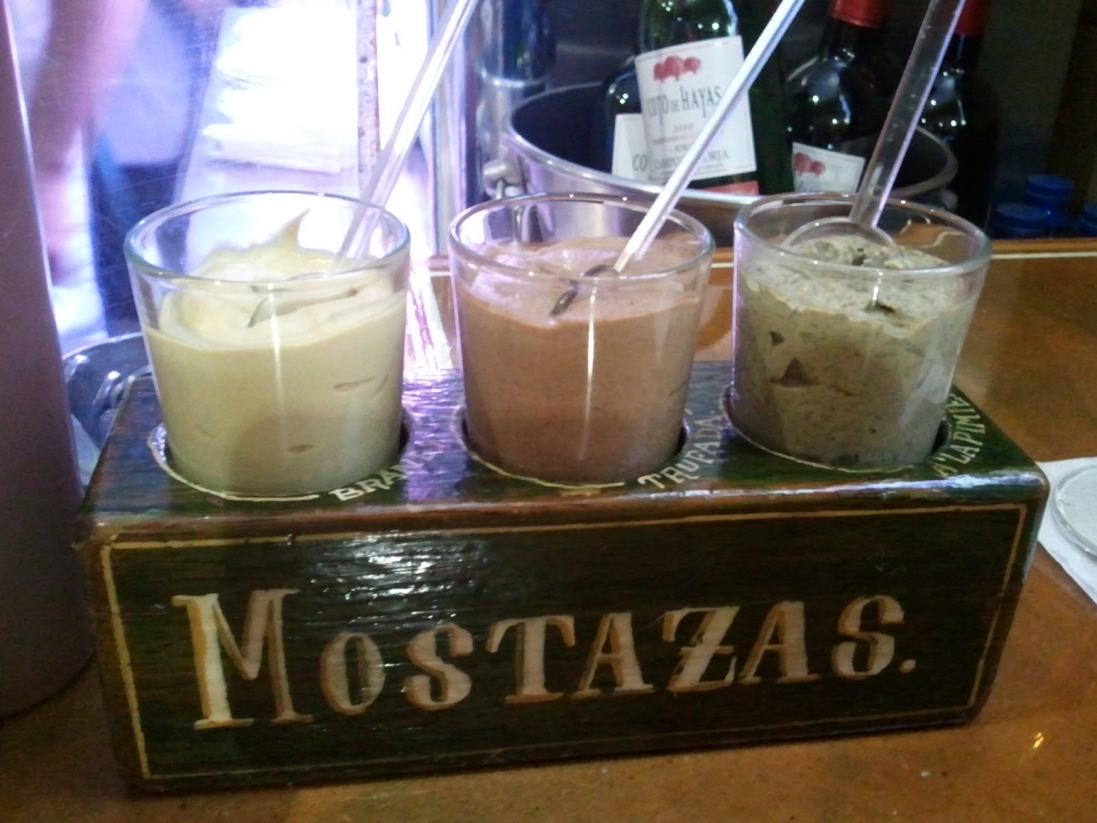 Sopa con mosca: Bar Mostaza (Zaragoza)