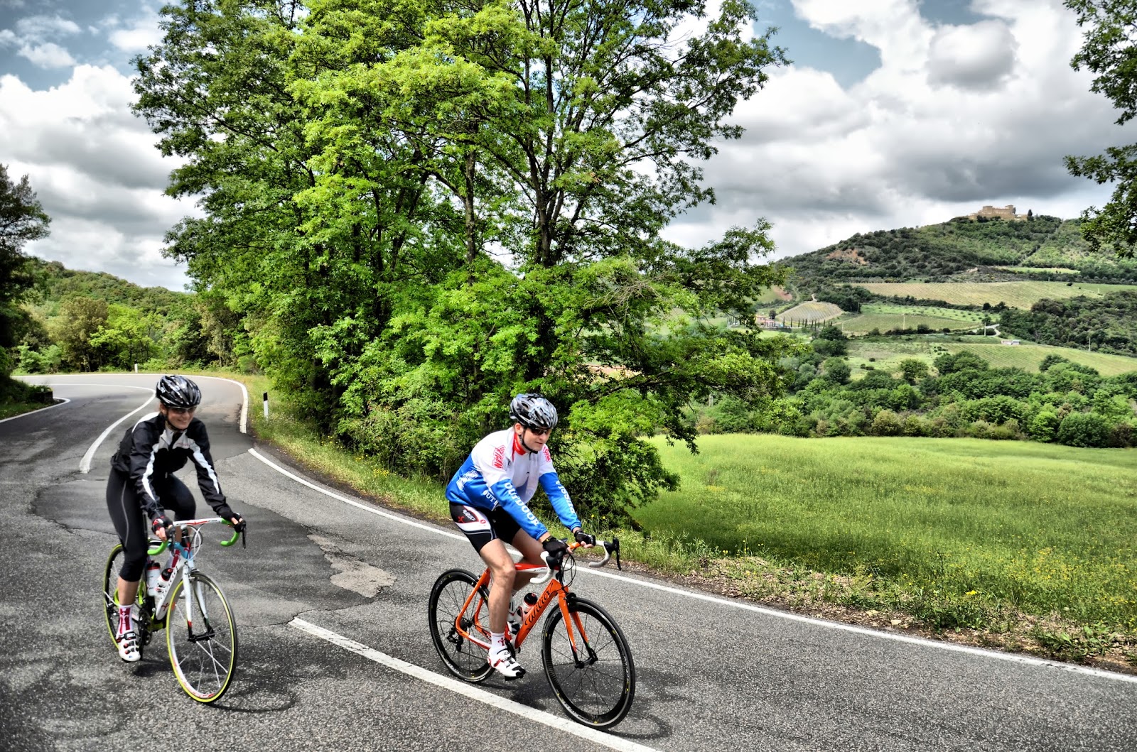 self bicycle touring in Italy