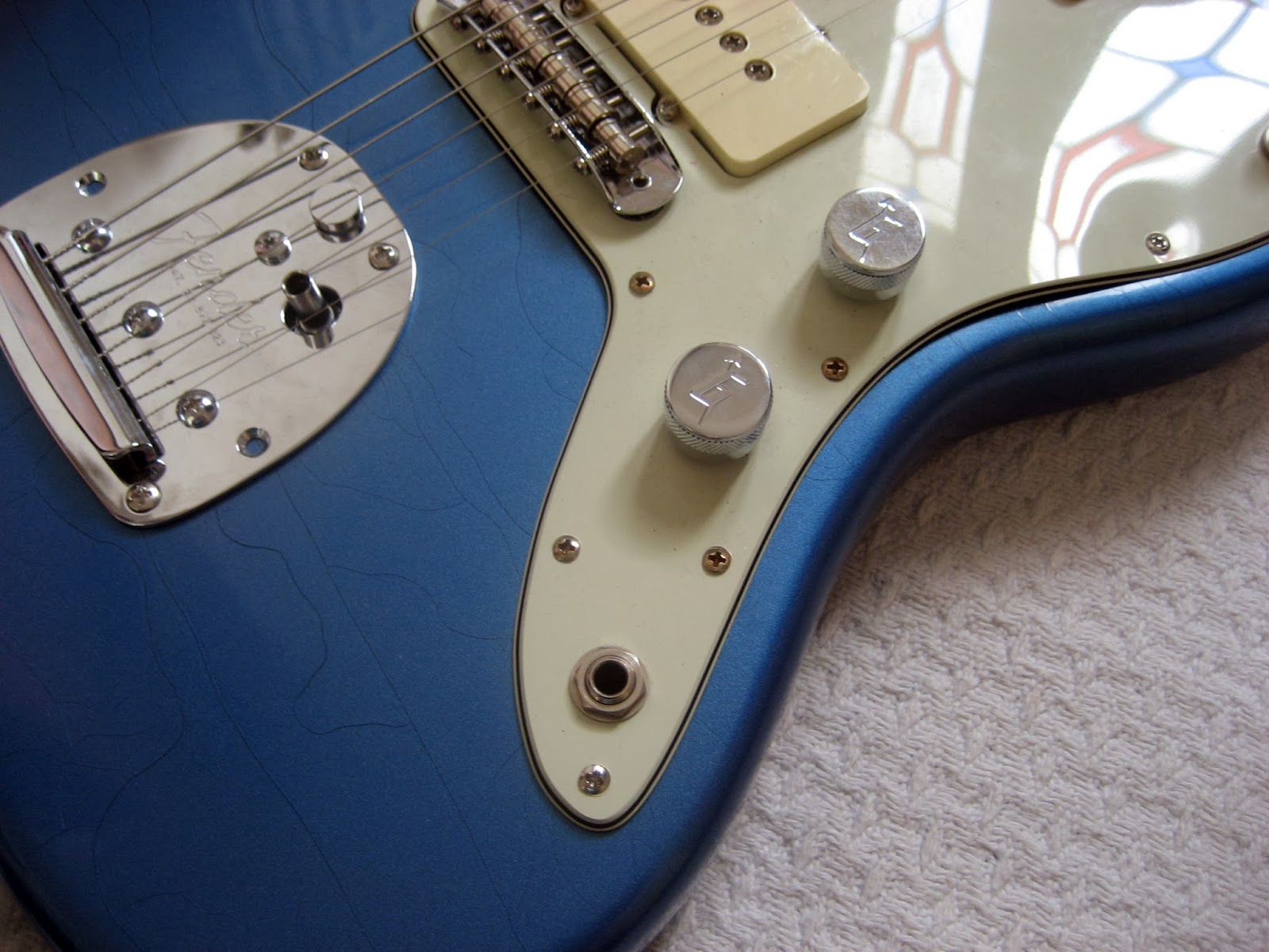 The Jooky Guitar Emporium: October 2013