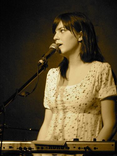 When We Were Beautiful: New Artist Alert: Ellie Walker