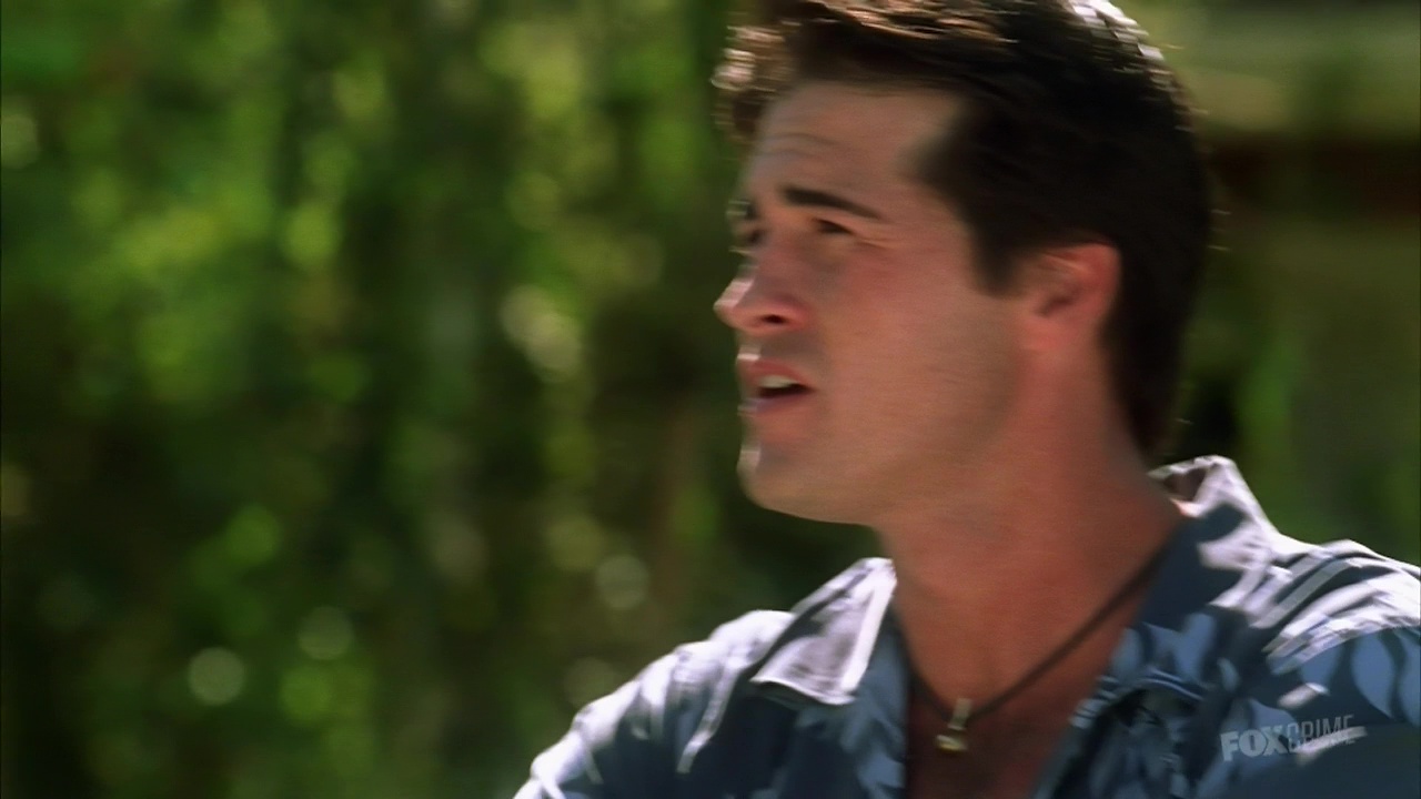 ausCAPS: Michael McLafferty shirtless in CSI 3-03 "Let The Seller Beware"