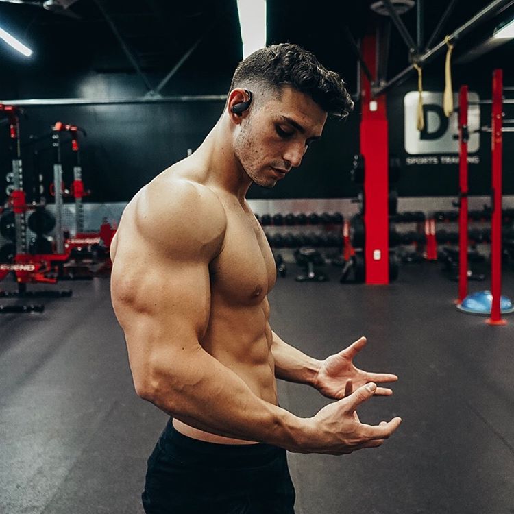 Muscle, Muscle, Muscle: Justin Howells