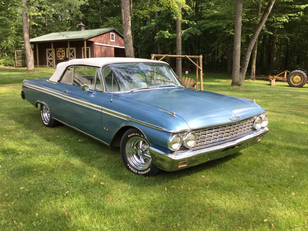 Stars Aligned: 1962 Ford Galaxie 500 Sunliner Convertible - DailyTurismo