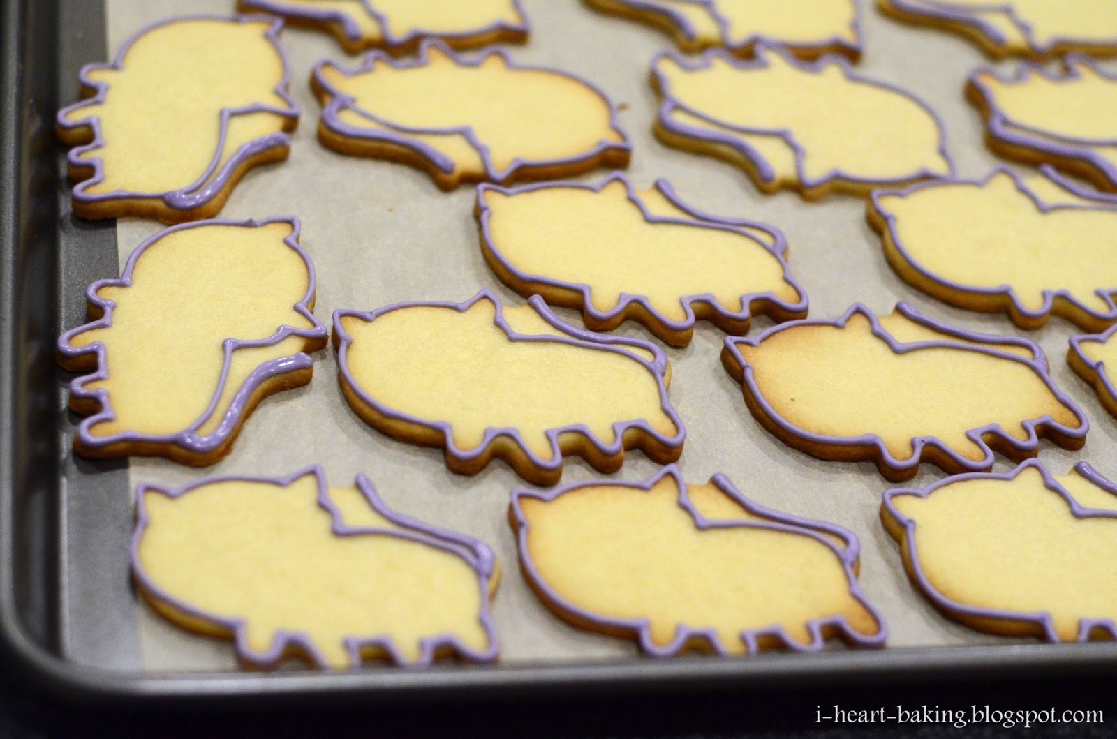 i heart baking!: cat cookies and onesie cookies for a baby shower