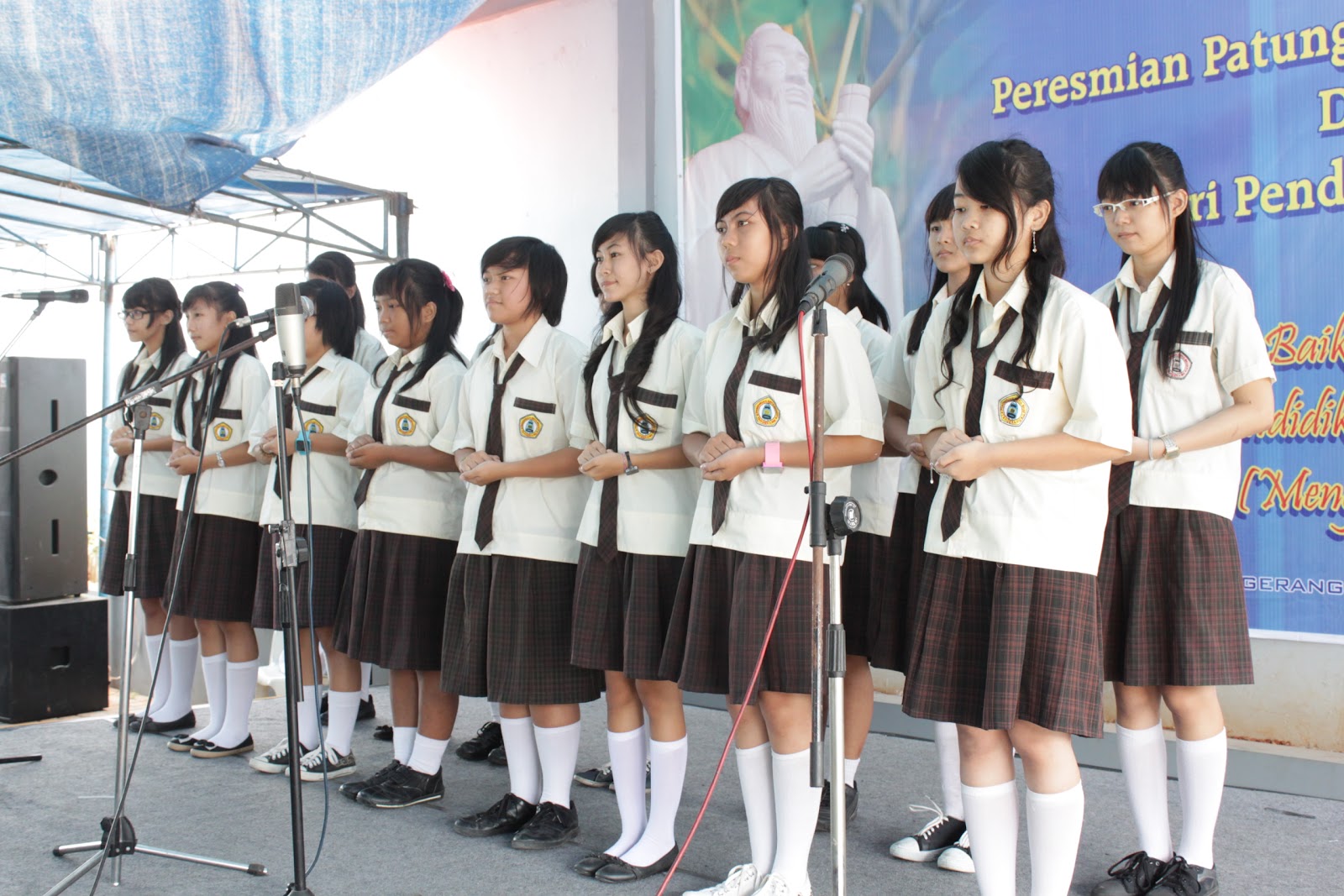 Media Konfusiani 儒 教: Peresmian Patung Nabi Kongzi di Perguruan Setia ...