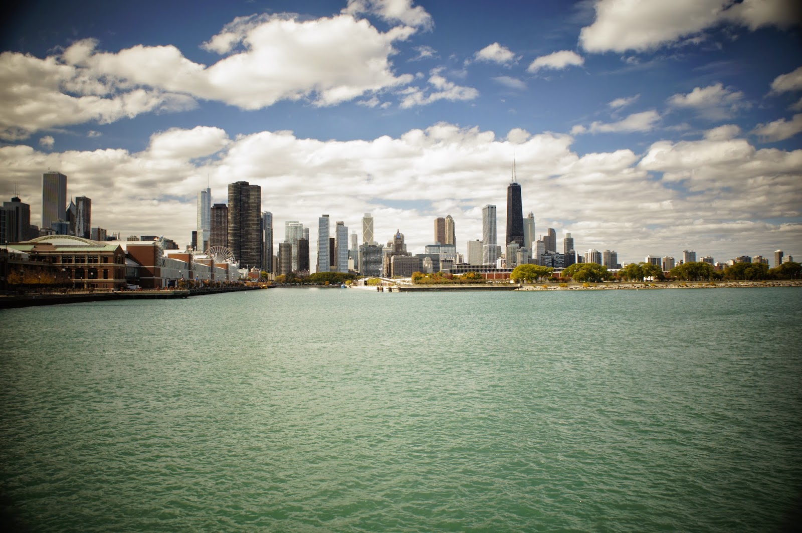 51 Chicago buildings royalty free pictures without watermark