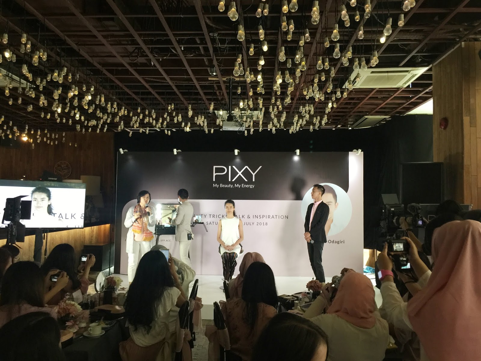MAKEUP FLAWLESS DENGAN PIXY 4 BEAUTY BENEFITS (PRODUK TERBARU DARI PIXY ...