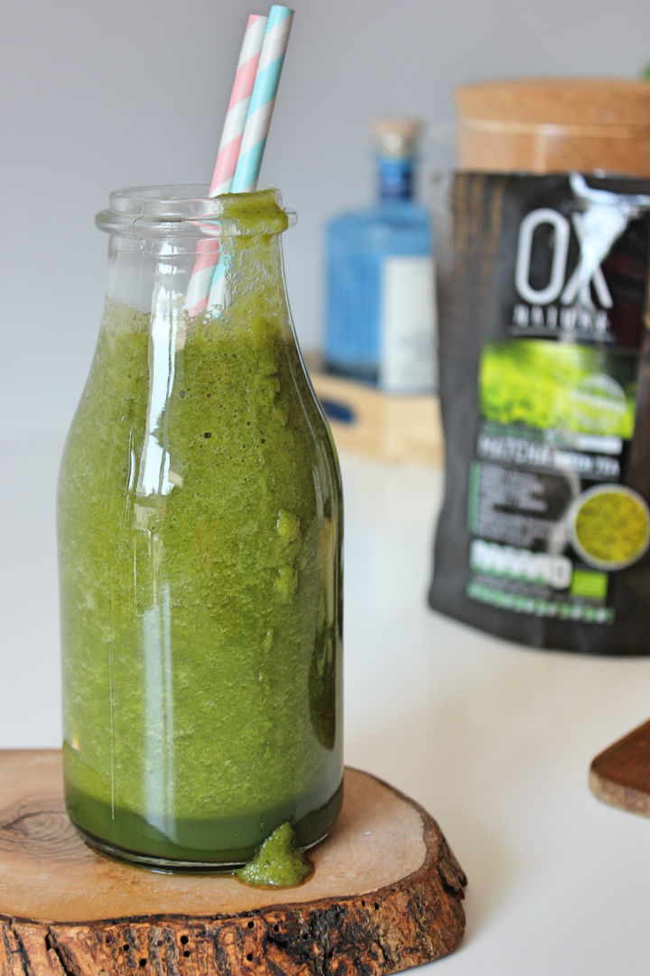 Sumo verde de acelgas, melão e matcha [receita biológica] | SWEET BIGAS