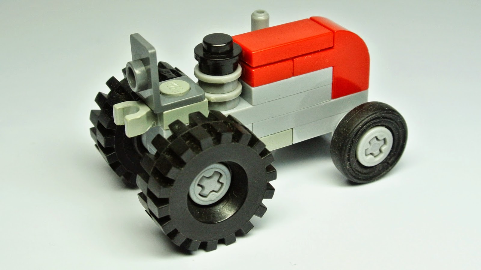 The Brick Bucket: Very small tractor