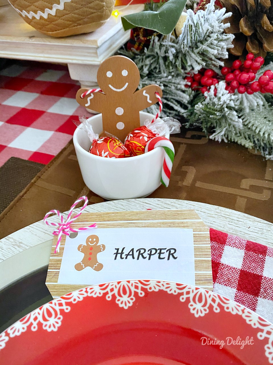 Dining Delight: Gingerbread Themed Christmas Tablescape
