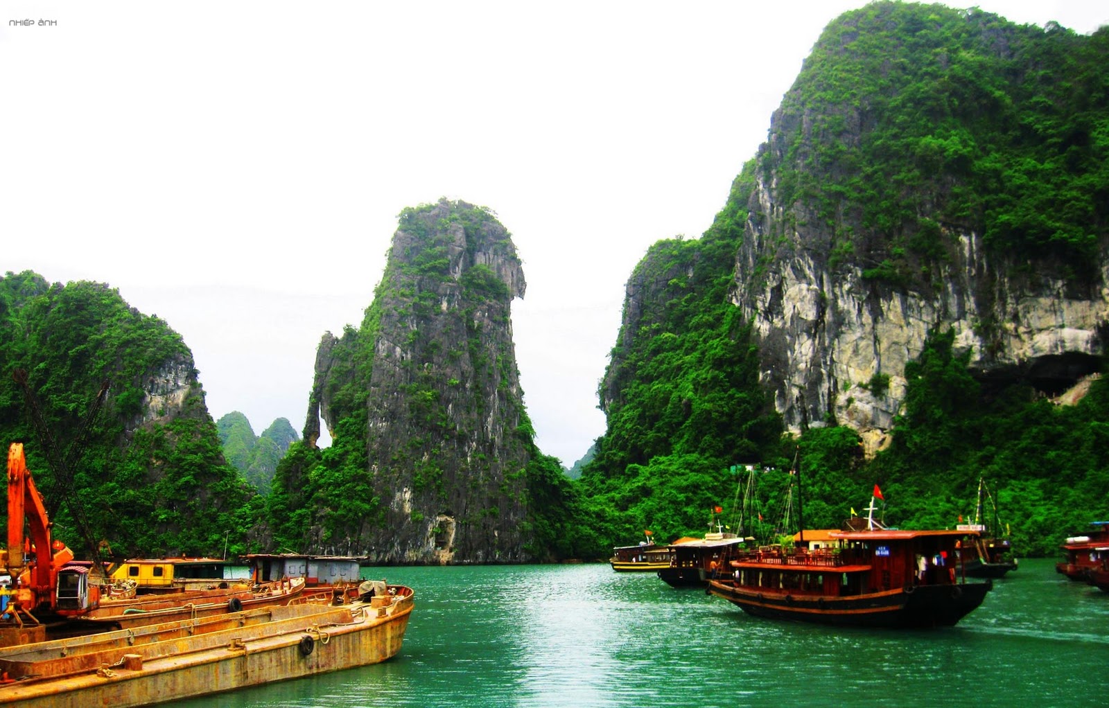 Ha Long Bay Travel Guide - STP Post