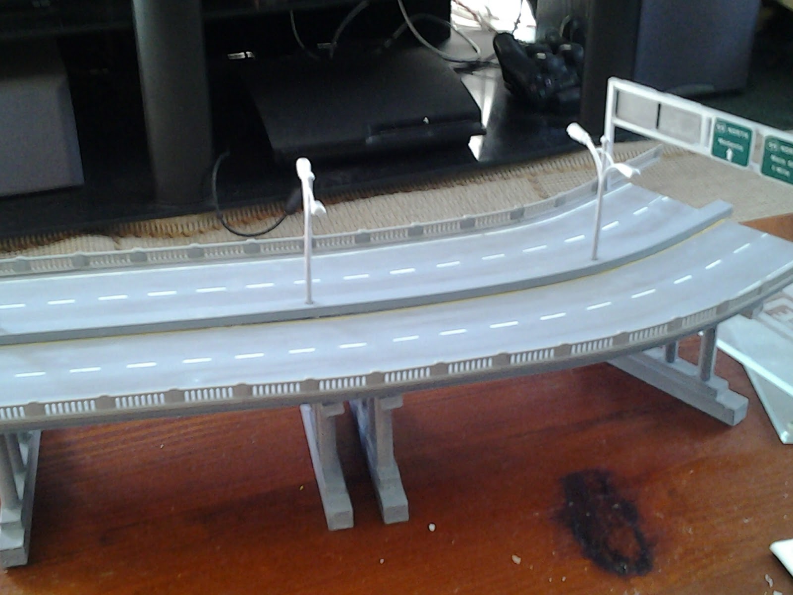 Southern And Central N Scale Empire: Highway Overpass