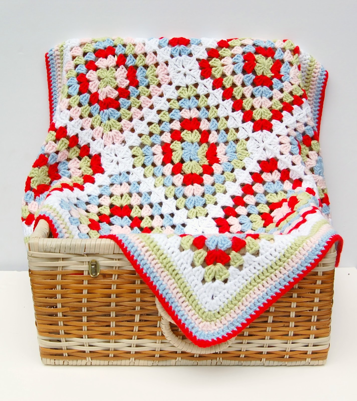 hopscotch lane: Matching Crochet Blanket and Owl Pillow