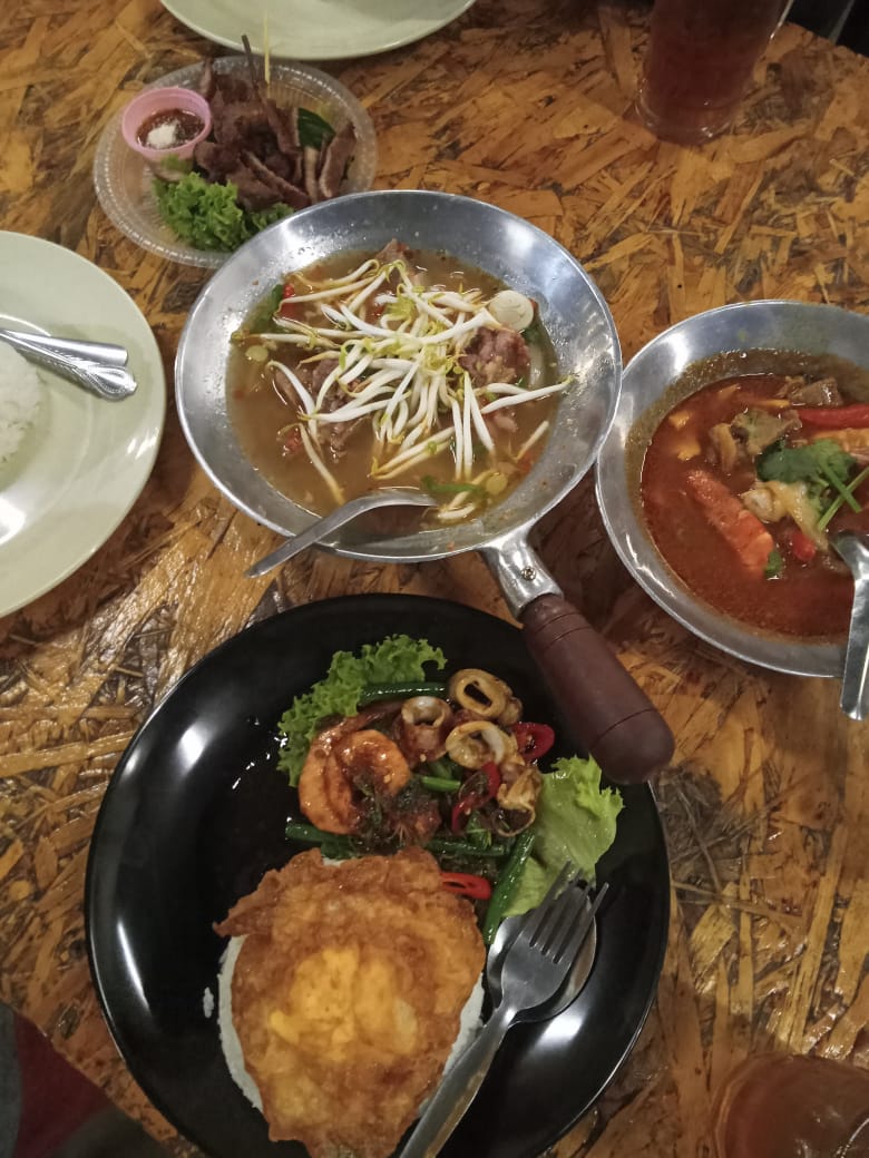 lonesome traveler: Kin Kin Thai Food Changlun Kedah
