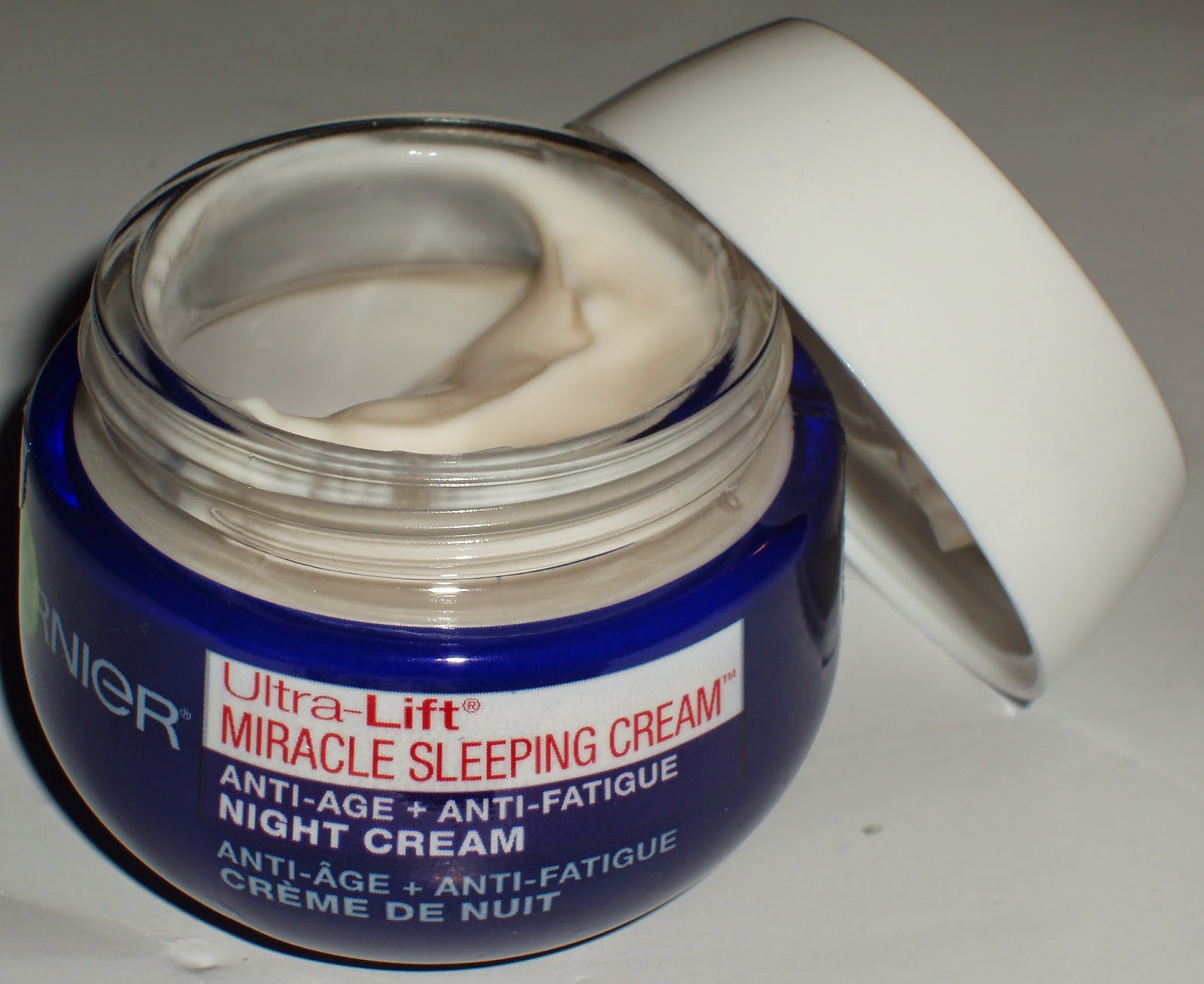 Sparkled Beauty: Garnier Miracle sleeping cream