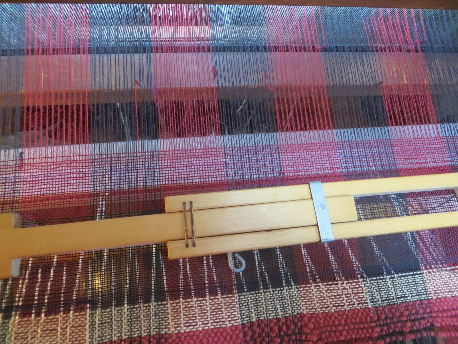 Gangewifre Weaving: Differential Shrinkage Scarf - Progress