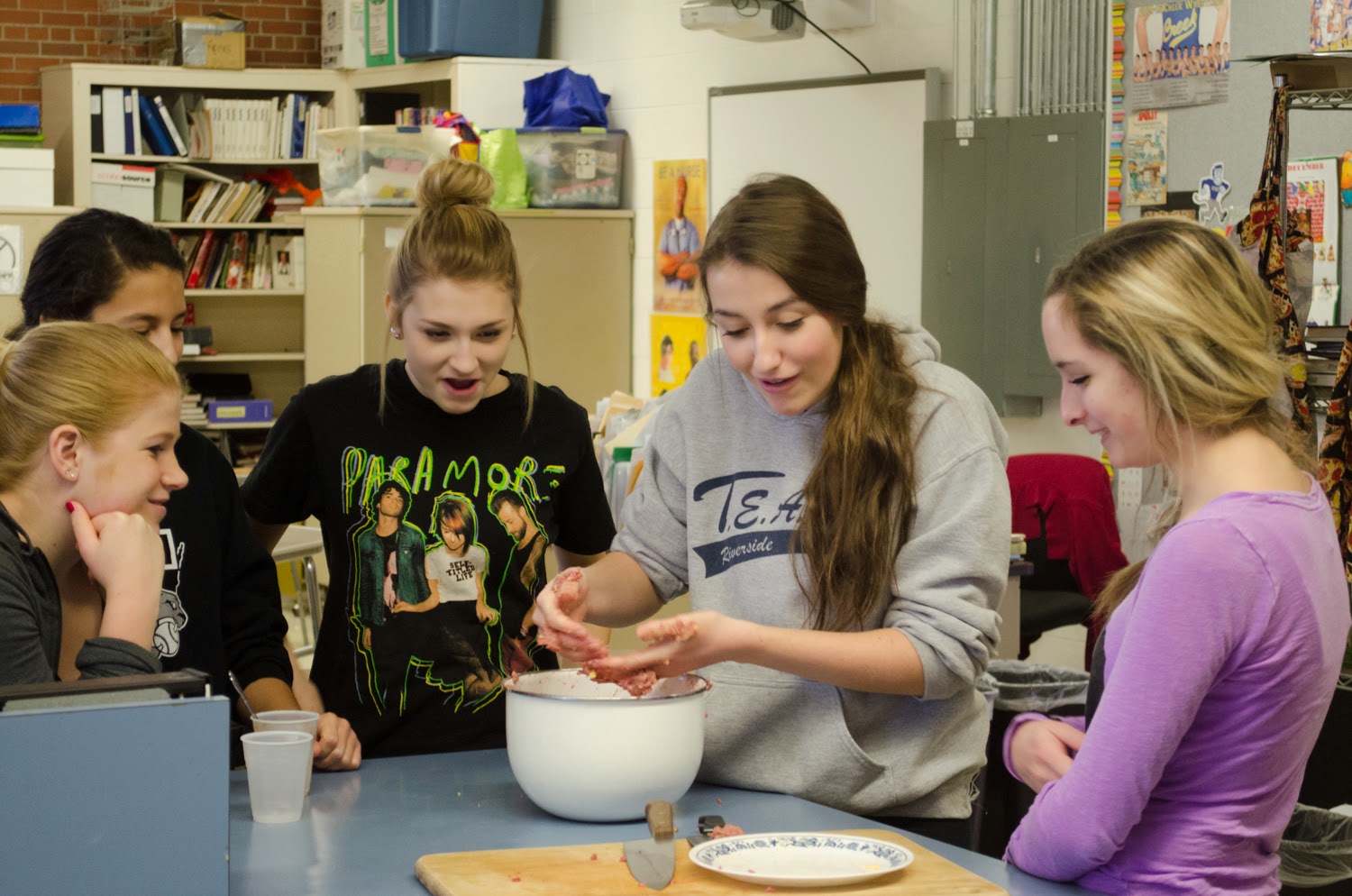 Students Make Sausage in Food Science Class | Johnson Creek Schools