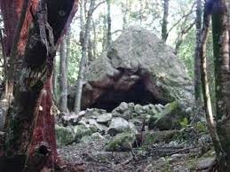 Rafly DP: Peranan Abris sous roche