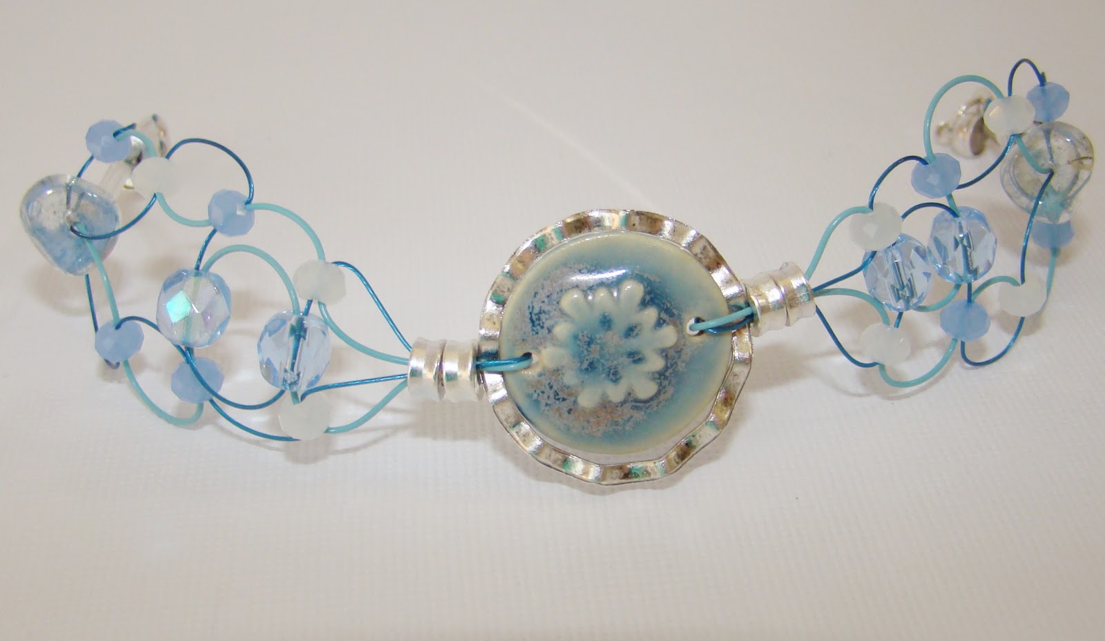 A Bead A Day: Snowflake Design Challenge HOP!