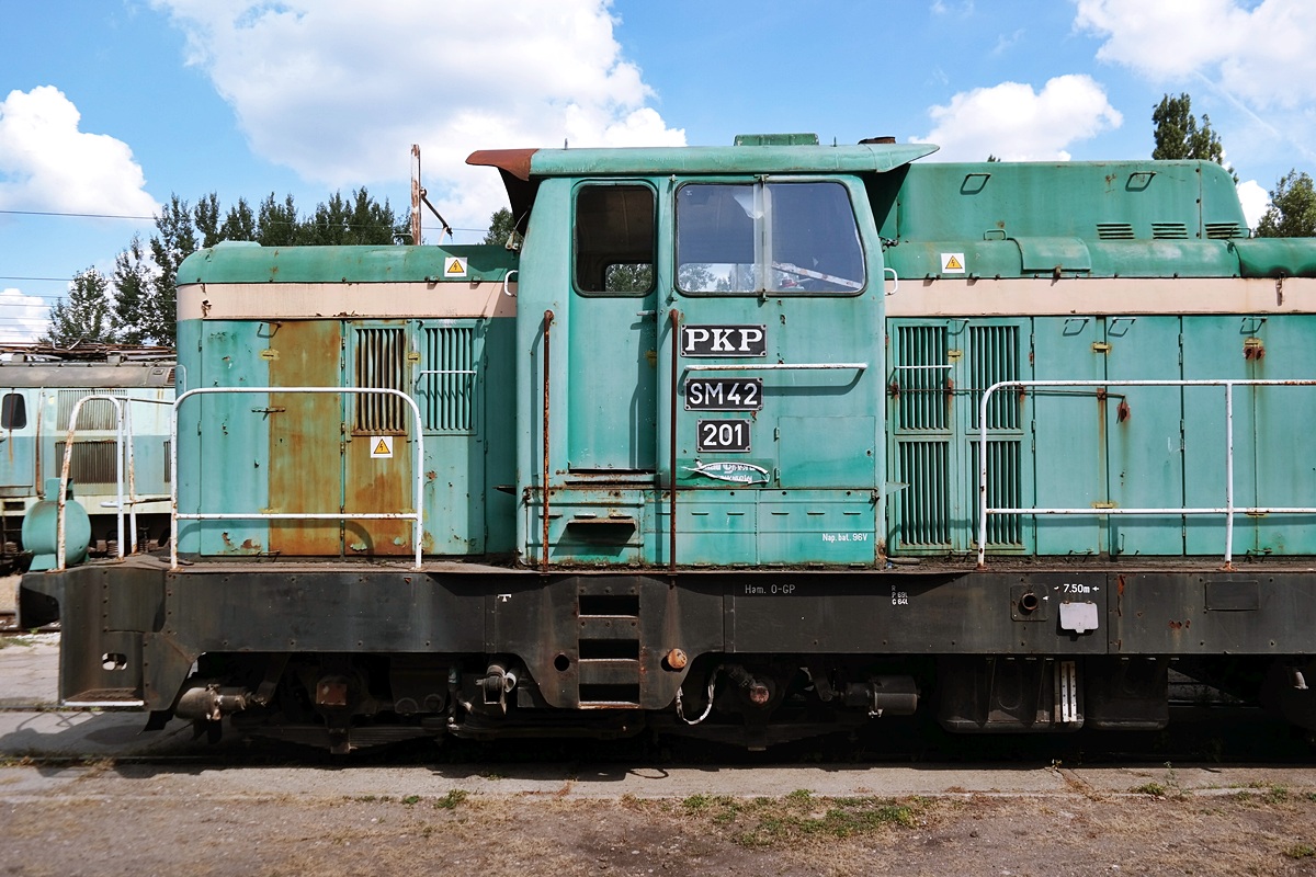 SM42-201