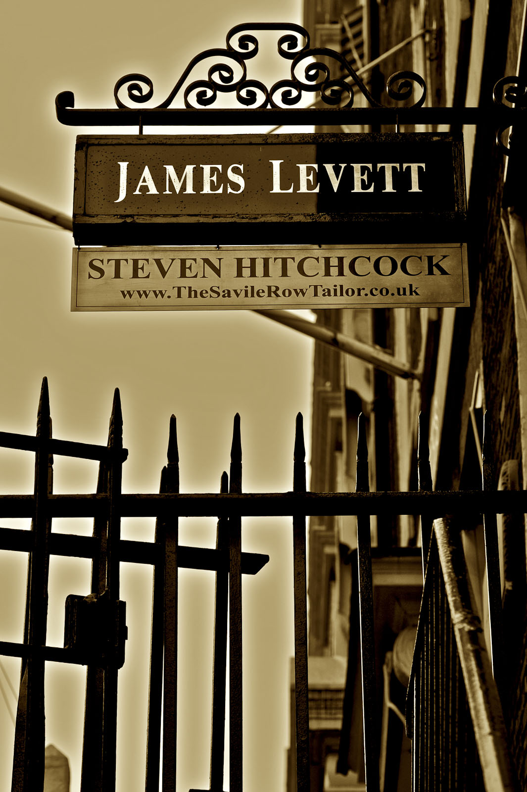 January 2012 – Permanent Style