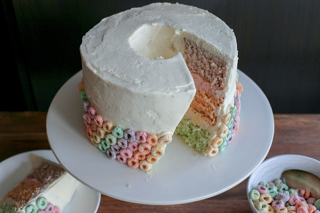 Smart Cookie: Froot Loop Cake