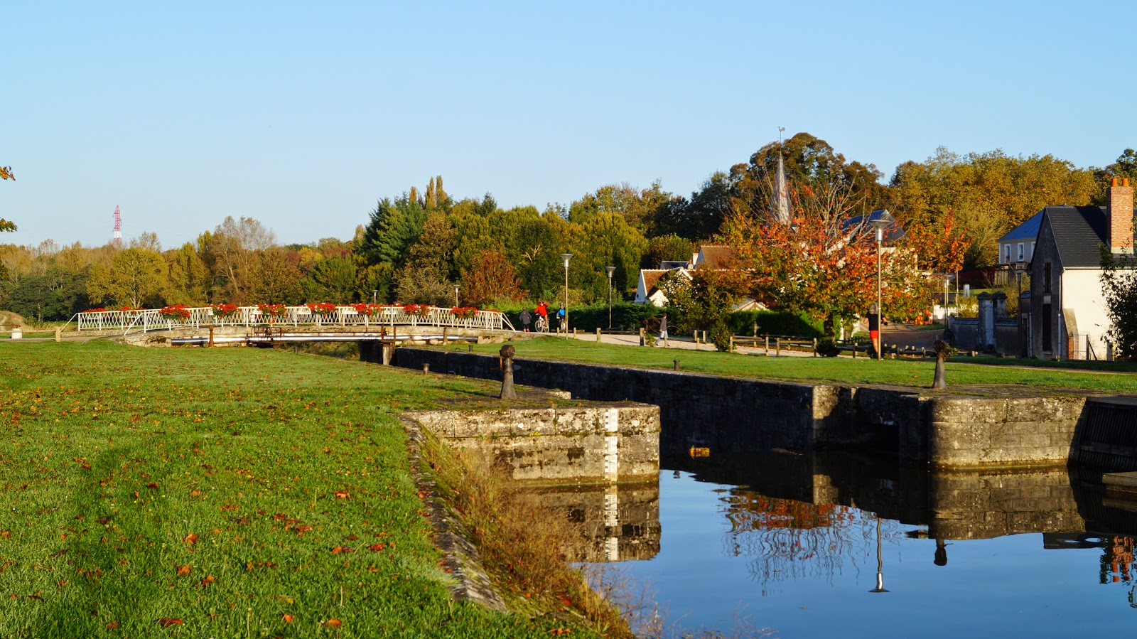 ID2 Rando: 45 Combleux, les écluses du canal 3,2km