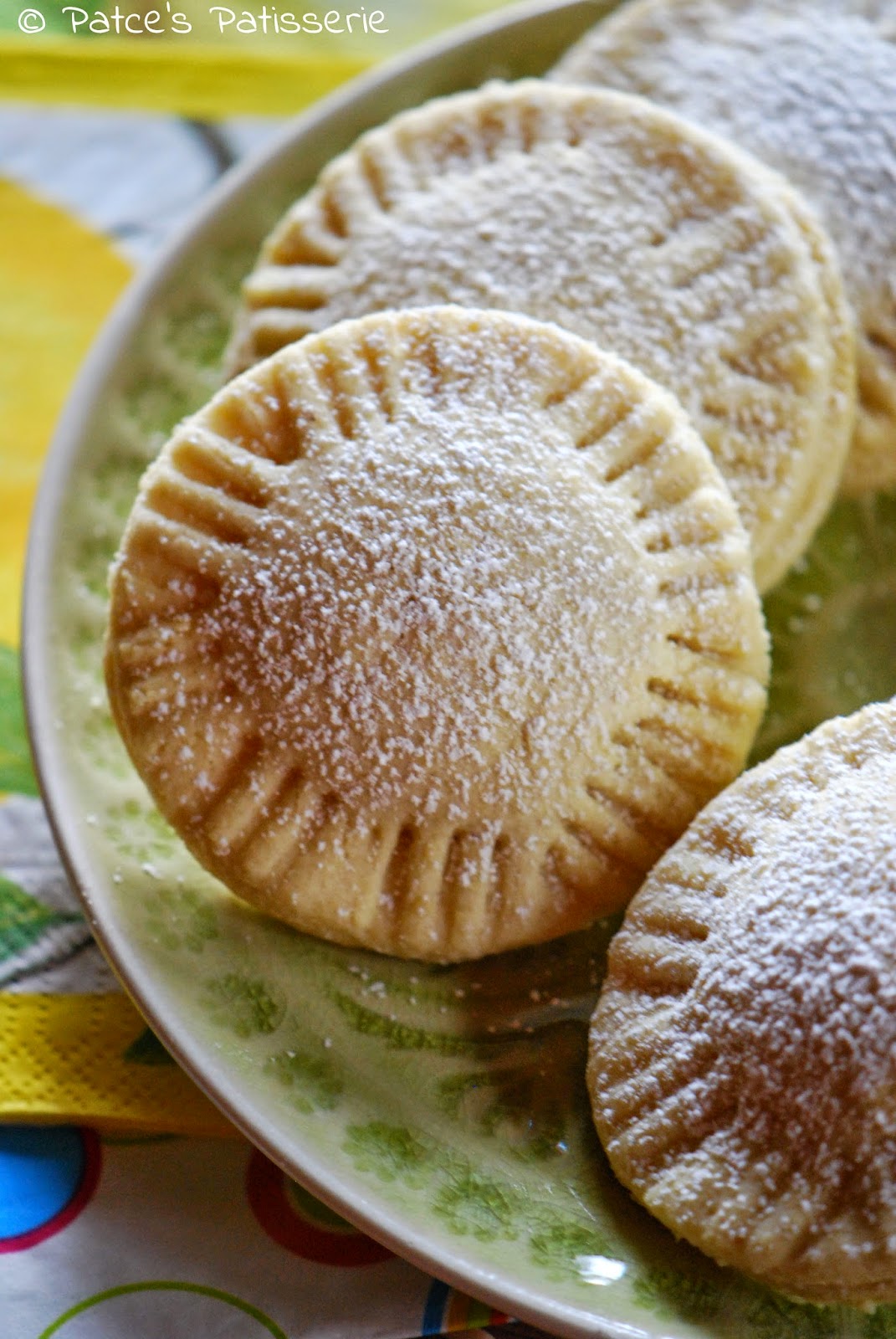 Pardulas di ricotta e limone & Mini Ricotta Cheesecakes