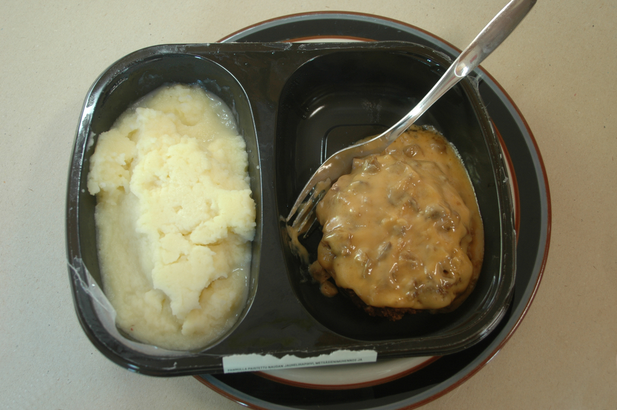 Eineskunkku: Metsästäjän pannupihvi metsäsienimuhennosta & perunamuusia #33