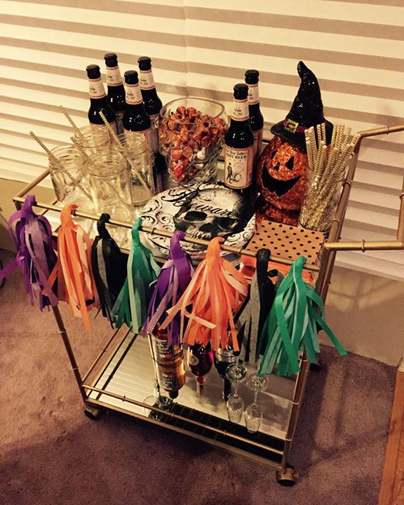 The Closet Hippo: Halloween Bar Cart