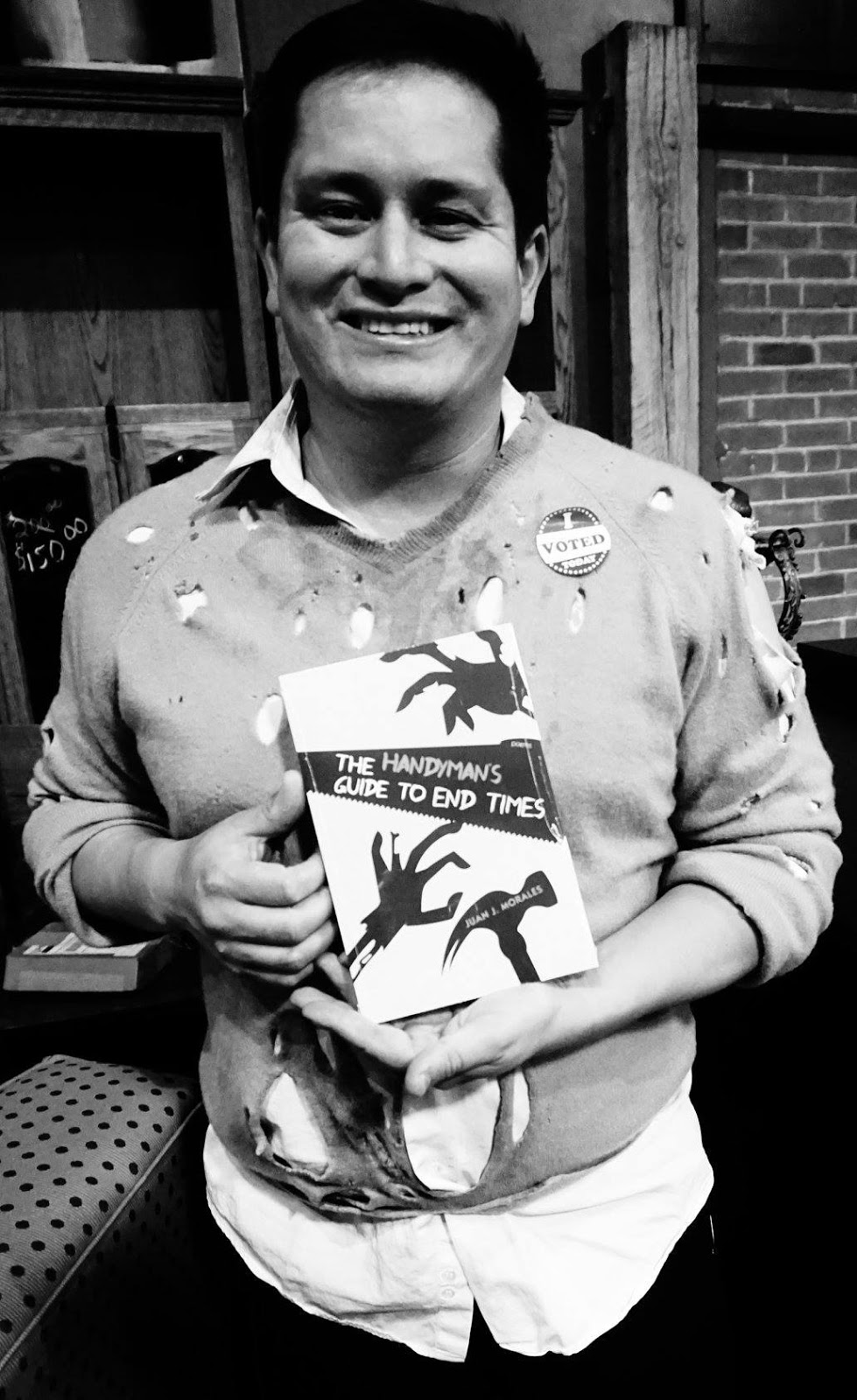 La Bloga: Interview of Juan Morales by Xánath Caraza