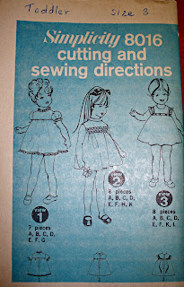 Simplicity Toddlers\' dress 8016 pattern review by AlyssaJS