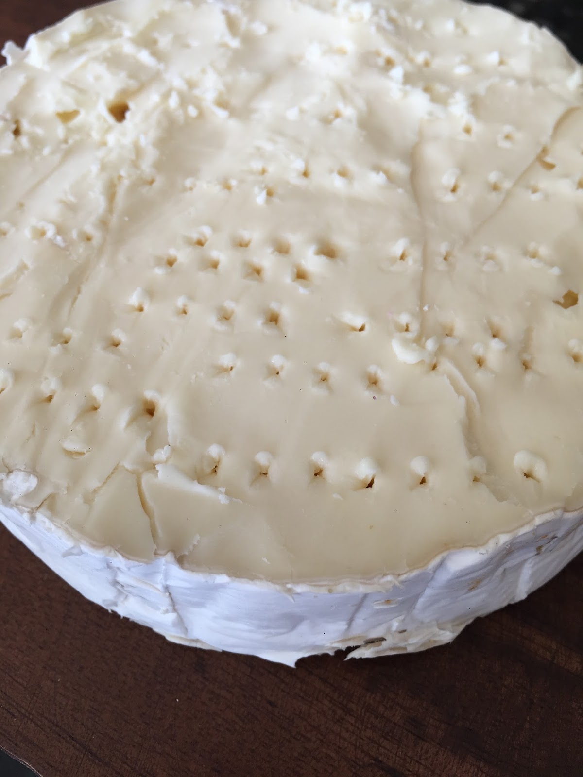 Baked Brie with Bruleed Pears and Candied Pecans - Purple Chocolat Home