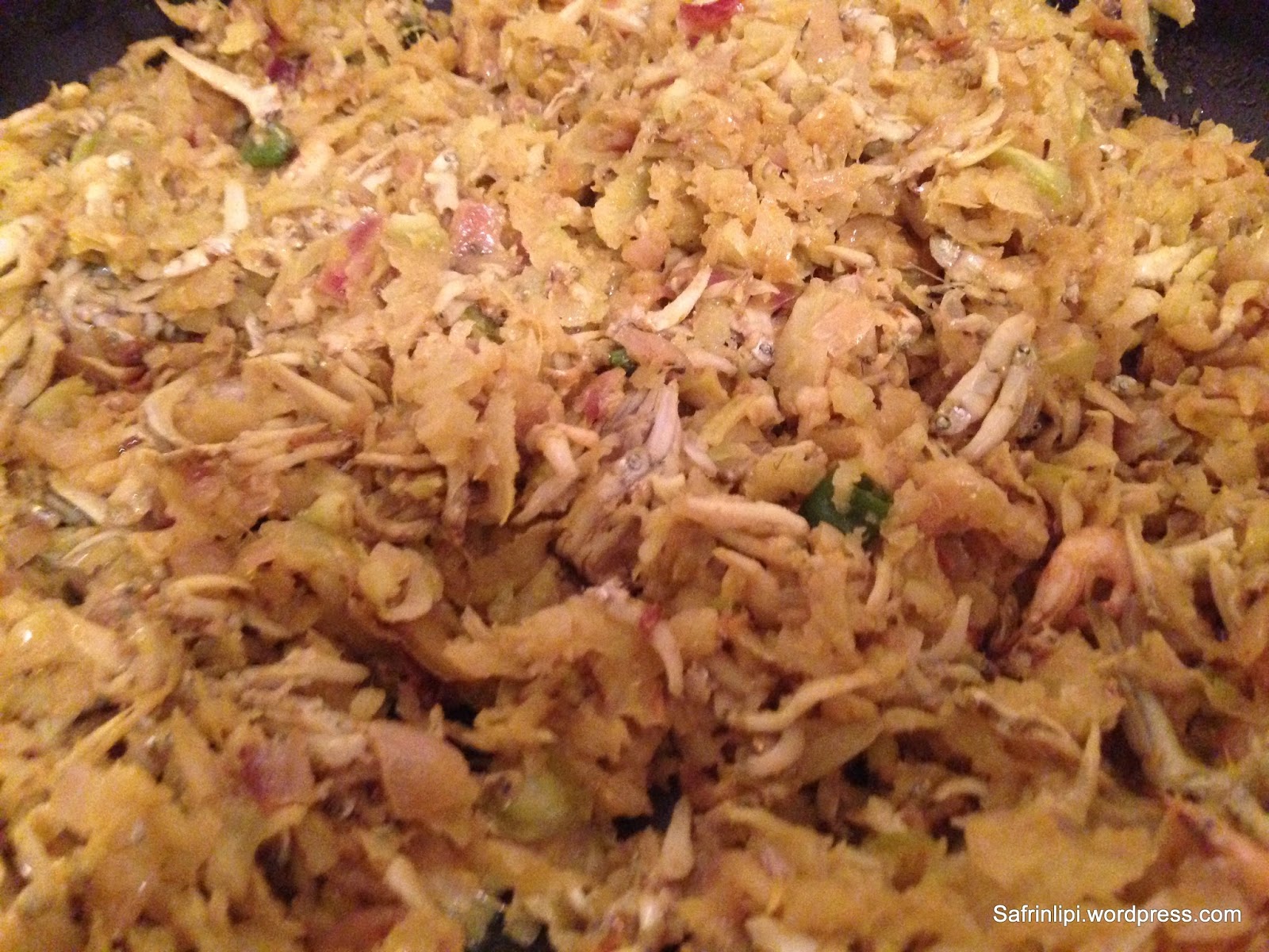 Safrinlipi: Kaski fish (Small fish) with Drumstick pulp সজনে শাঁস দিয়ে ...