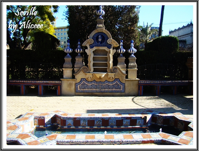 Sevilla = Piata Spania - Soare - Spectacol - Stil andaluz ...